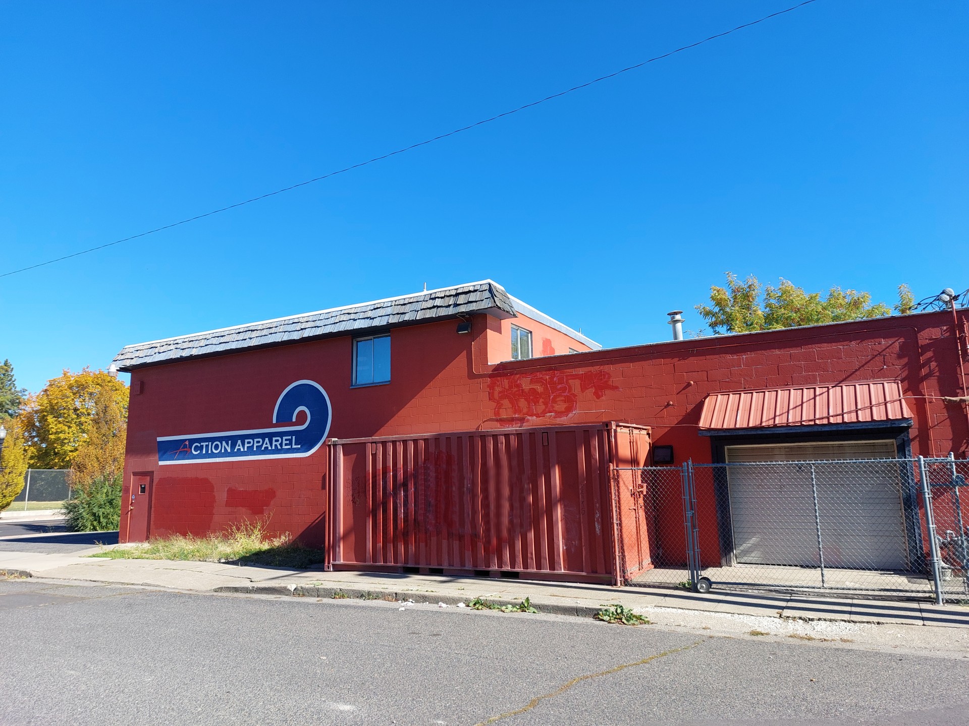 1625-w-broadway-exterior-side – Drew Ulrick, SIOR